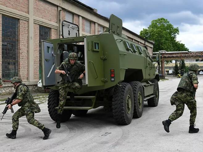 Vojska Srbije predstavila novo oklopno vozilo otporno na mine
