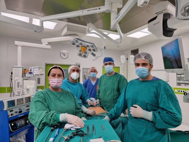 Savremeni pristup u zbrinjavanju preponske kile u UKC Republike Srpske